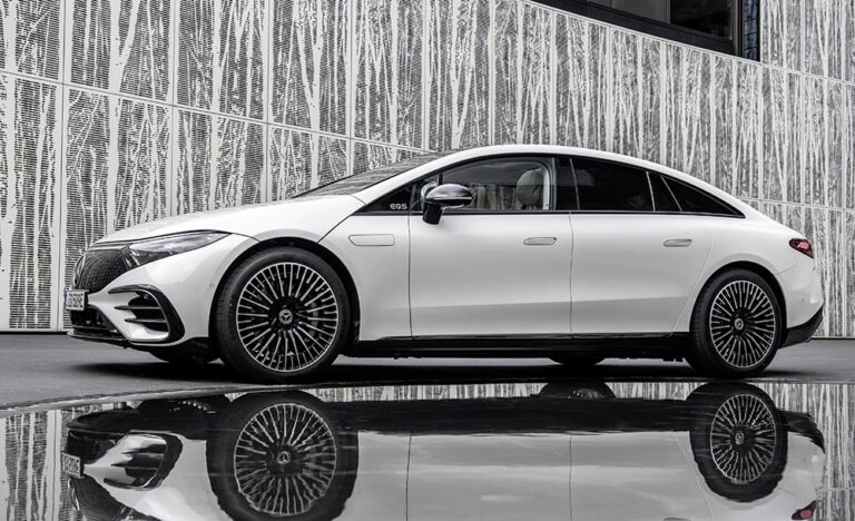 The new EQS from Mercedes-EQ: Press Test Drive, Switzerland 2021The new ...